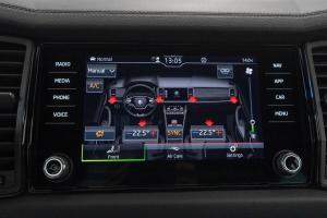 Grey Skoda Kodiaq 2022 in Vilnius, with an engine capacity of 2.00 L and mileage of 152 thousand km for 26900 €, photo 16 on AUTOMOTO.COM.LV