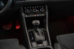 Grey Skoda Kodiaq 2022 in Vilnius, with an engine capacity of 2.00 L and mileage of 152 thousand km for 26900 €, photo 18 on AUTOMOTO.COM.LV
