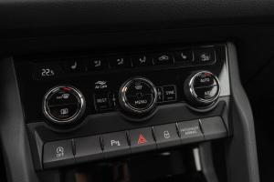 Серый Шкода Kodiaq 2022 в Вильнюс, объемом двигателя 2.00 л и пробегом 119 тыс. км за 28200 €, фото 16 на AUTOMOTO.COM.LV