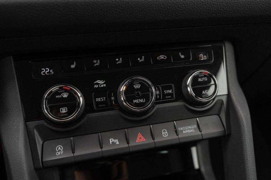 Серый Шкода Kodiaq 2022 в Вильнюс, объемом двигателя 2.00 л и пробегом 119 тыс. км за 28200 €, фото 16 на AUTOMOTO.COM.LV