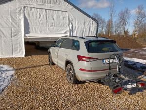 Grey Skoda Kodiaq 2023 in Riga, with an engine capacity of 2.00 L and mileage of 84 thousand km for 39000 €, photo 9 on AUTOMOTO.COM.LV