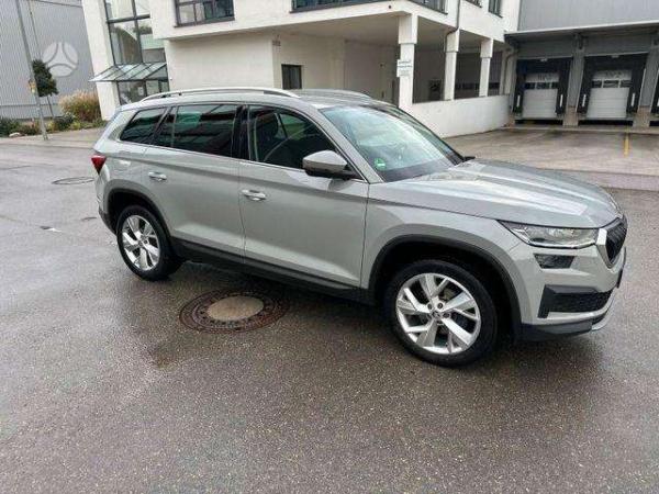 Pelēks Skoda Kodiaq 2023 Viļņa, ar dzinēja tilpumu 1.50 L un nobraukumu 55 tūkst. km par 27499 €, foto 4 vietnē AUTOMOTO.COM.LV