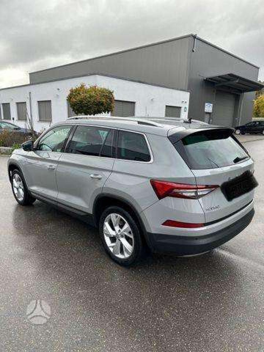 Grey Skoda Kodiaq 2023 in Vilnius, with an engine capacity of 1.50 L and mileage of 55 thousand km for 27499 €, photo 6 on AUTOMOTO.COM.LV