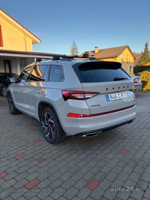 Pelēks Skoda Kodiaq 2023 Tallina, ar dzinēja tilpumu 2.00 L un nobraukumu 40 tūkst. km par 39999 €, foto 4 vietnē AUTOMOTO.COM.LV