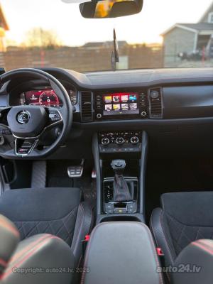 Pelēks Skoda Kodiaq 2023 Tallina, ar dzinēja tilpumu 2.00 L un nobraukumu 40 tūkst. km par 39999 €, foto 13 vietnē AUTOMOTO.COM.LV