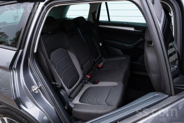 Grey Skoda Kodiaq 2023 in Riga, with an engine capacity of 2.00 L and mileage of 137 thousand km for 28250 €, photo 8 on AUTOMOTO.COM.LV