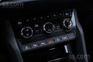 Pelēks Skoda Kodiaq 2023 Rīga, ar dzinēja tilpumu 2.00 L un nobraukumu 137 tūkst. km par 28250 €, foto 17 vietnē AUTOMOTO.COM.LV