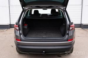 Pelēks Skoda Kodiaq 2023 Rīga, ar dzinēja tilpumu 2.00 L un nobraukumu 137 tūkst. km par 28250 €, foto 22 vietnē AUTOMOTO.COM.LV