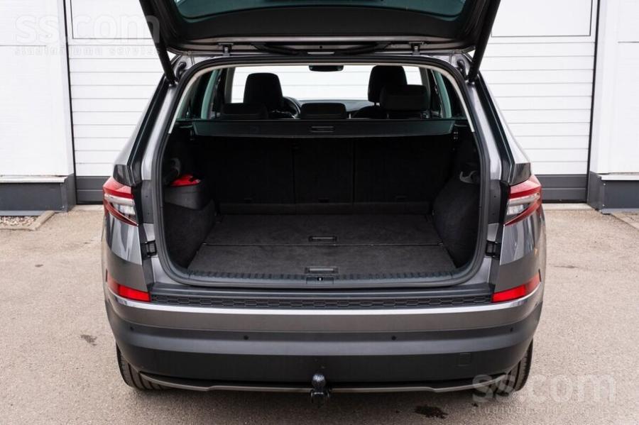 Pelēks Skoda Kodiaq 2023 Rīga, ar dzinēja tilpumu 2.00 L un nobraukumu 137 tūkst. km par 28250 €, foto 22 vietnē AUTOMOTO.COM.LV
