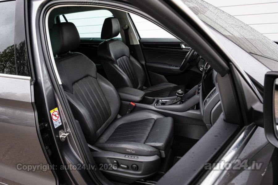 Серый Шкода Kodiaq 2023 в Рига, объемом двигателя 2.00 л и пробегом 165 тыс. км за 29668 €, фото 7 на AUTOMOTO.COM.LV