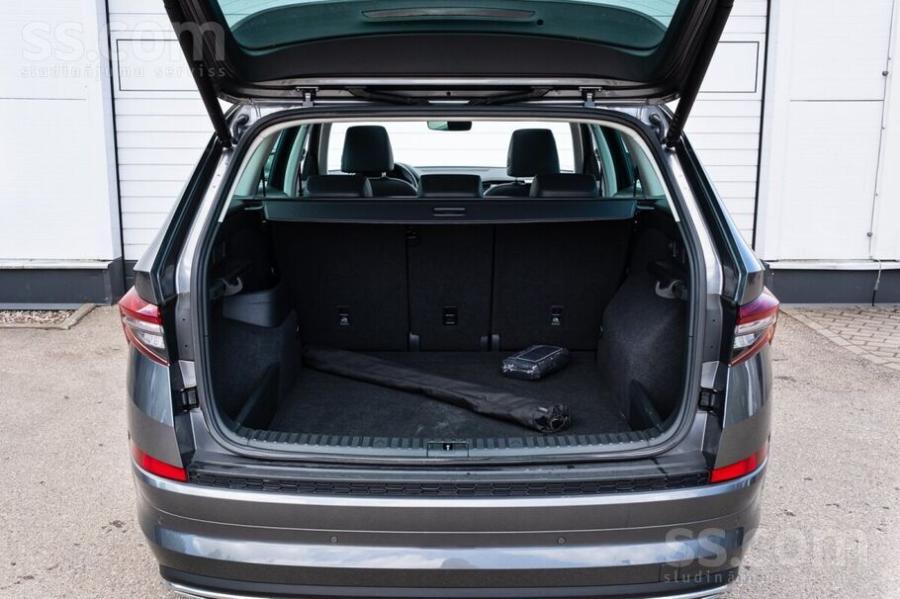 Pelēks Skoda Kodiaq 2023 Rīga, ar dzinēja tilpumu 2.00 L un nobraukumu 140 tūkst. km par 32950 €, foto 26 vietnē AUTOMOTO.COM.LV