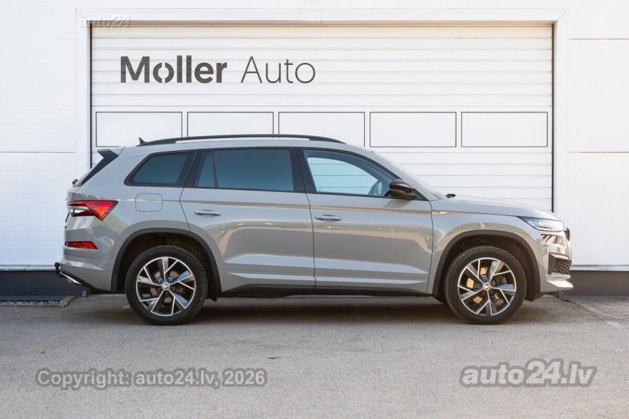 Grey Skoda Kodiaq 2023 in Riga, with an engine capacity of 2.00 L and mileage of 119 thousand km for 33766 €, photo 6 on AUTOMOTO.COM.LV