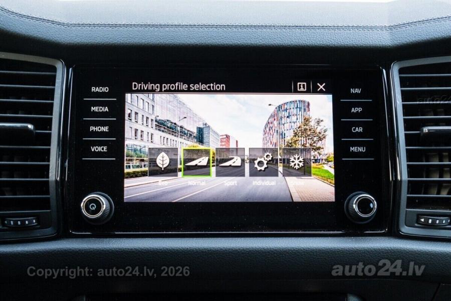 Grey Skoda Kodiaq 2023 in Riga, with an engine capacity of 2.00 L and mileage of 119 thousand km for 33766 €, photo 16 on AUTOMOTO.COM.LV