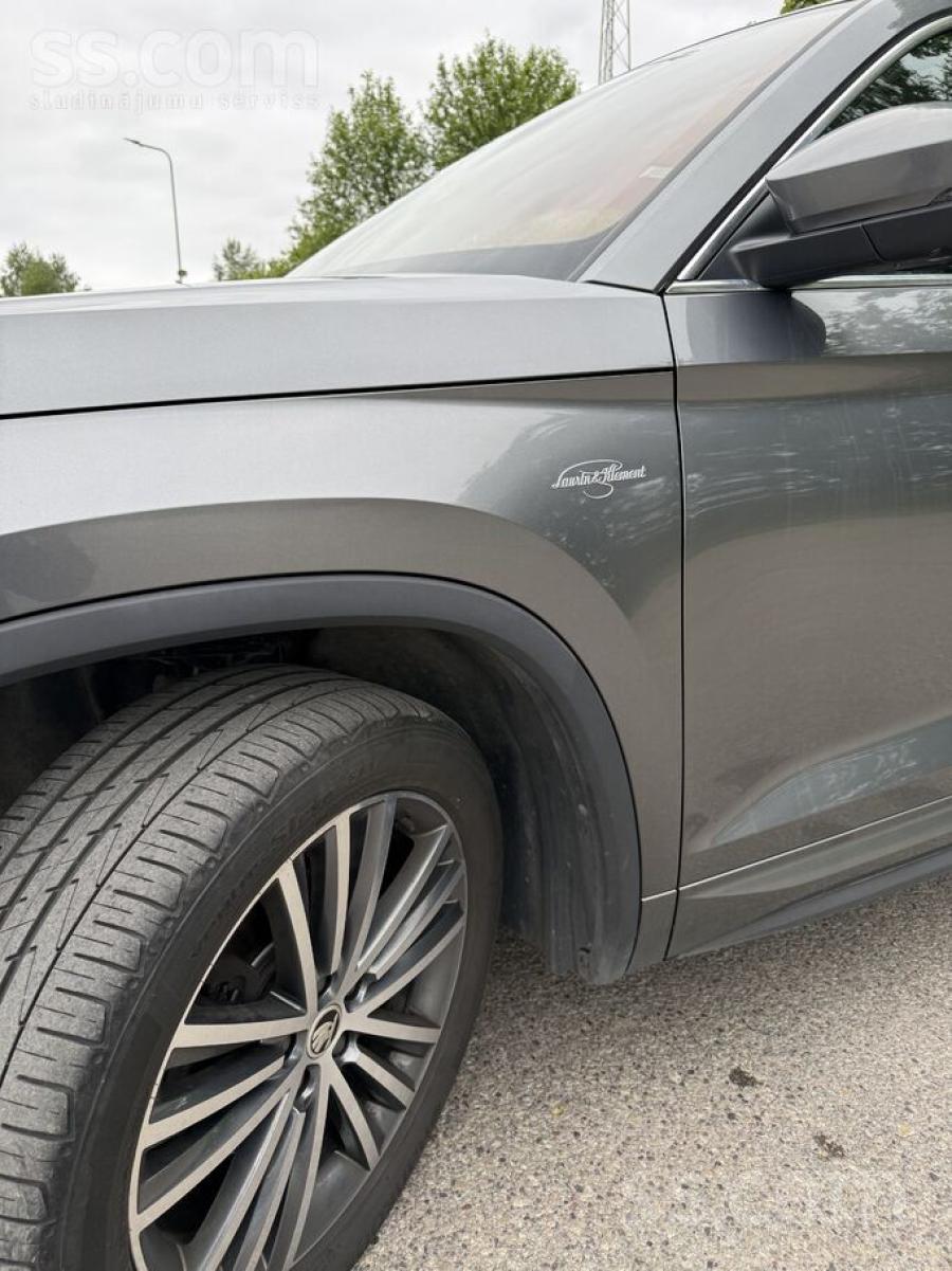 Grey Skoda Kodiaq 2023 in Riga, with an engine capacity of 2.00 L and mileage of 58 thousand km for 33900 €, photo 4 on AUTOMOTO.COM.LV