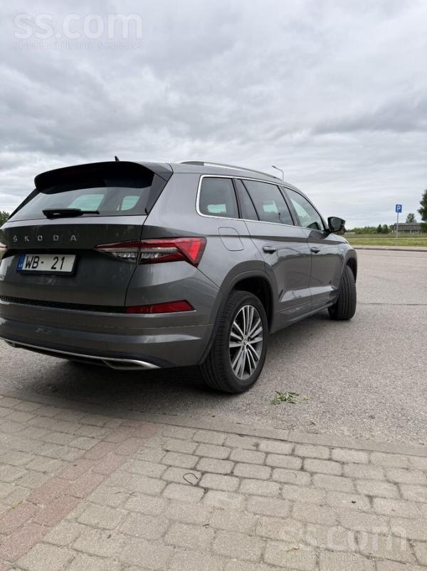 Grey Skoda Kodiaq 2023 in Riga, with an engine capacity of 2.00 L and mileage of 58 thousand km for 33900 €, photo 6 on AUTOMOTO.COM.LV
