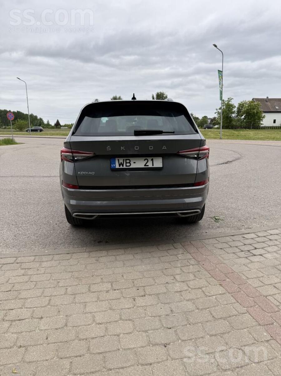 Grey Skoda Kodiaq 2023 in Riga, with an engine capacity of 2.00 L and mileage of 58 thousand km for 33900 €, photo 9 on AUTOMOTO.COM.LV