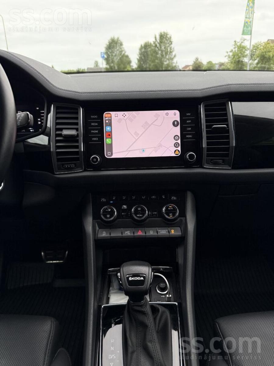 Grey Skoda Kodiaq 2023 in Riga, with an engine capacity of 2.00 L and mileage of 58 thousand km for 33900 €, photo 17 on AUTOMOTO.COM.LV