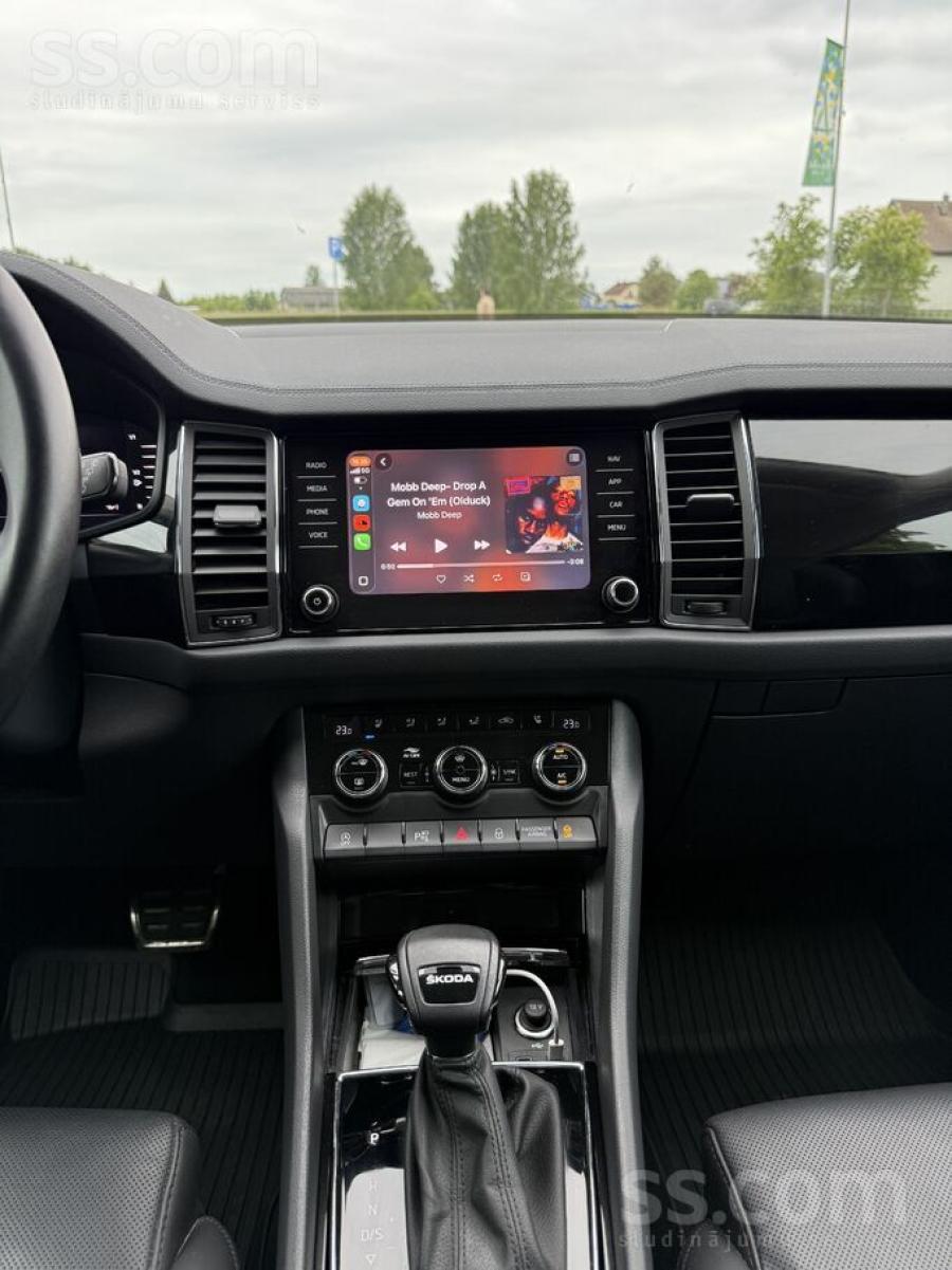 Grey Skoda Kodiaq 2023 in Riga, with an engine capacity of 2.00 L and mileage of 58 thousand km for 33900 €, photo 18 on AUTOMOTO.COM.LV