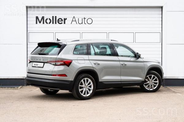 Серый Шкода Kodiaq 2023 в Рига, объемом двигателя 2.00 л и пробегом 165 тыс. км за 26950 €, фото 3 на AUTOMOTO.COM.LV