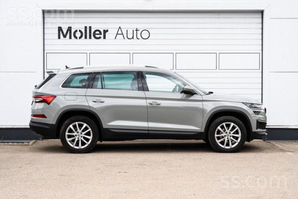 Серый Шкода Kodiaq 2023 в Рига, объемом двигателя 2.00 л и пробегом 165 тыс. км за 26950 €, фото 5 на AUTOMOTO.COM.LV