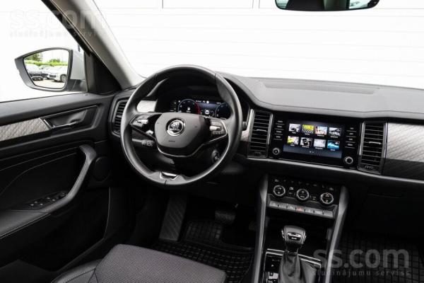 Серый Шкода Kodiaq 2023 в Рига, объемом двигателя 2.00 л и пробегом 165 тыс. км за 26950 €, фото 9 на AUTOMOTO.COM.LV