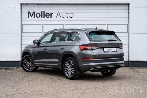 Серый Шкода Kodiaq 2023 в Рига, объемом двигателя 2.00 л и пробегом 165 тыс. км за 28950 €, фото 4 на AUTOMOTO.COM.LV