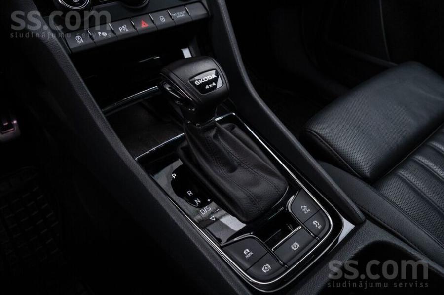 Grey Skoda Kodiaq 2023 in Riga, with an engine capacity of 2.00 L and mileage of 165 thousand km for 28950 €, photo 19 on AUTOMOTO.COM.LV
