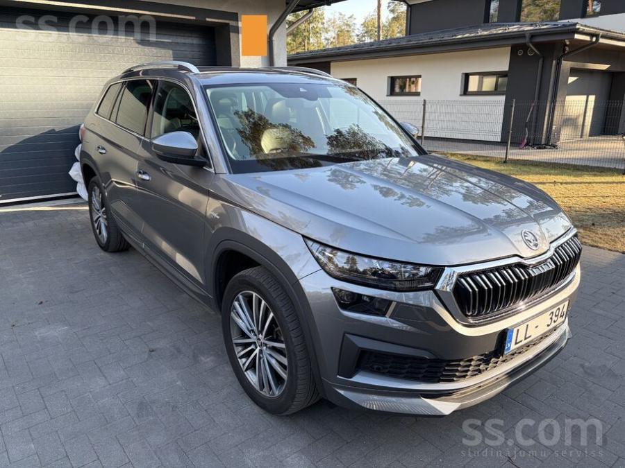 Серый Шкода Kodiaq 2023 в Рига, объемом двигателя 2.00 л и пробегом 83 тыс. км за 32900 €, фото 1 на AUTOMOTO.COM.LV