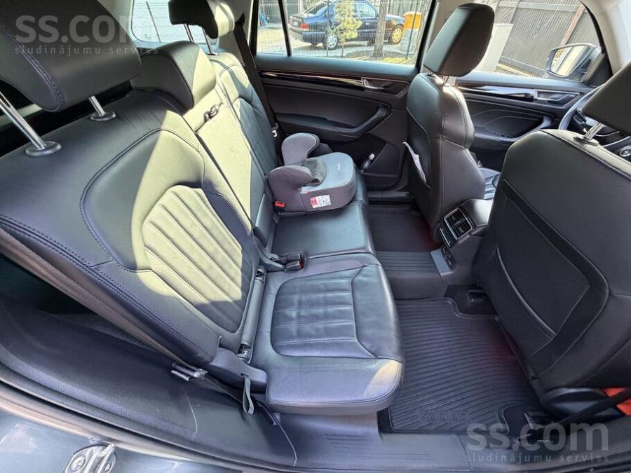 Серый Шкода Kodiaq 2023 в Рига, объемом двигателя 2.00 л и пробегом 83 тыс. км за 32900 €, фото 4 на AUTOMOTO.COM.LV