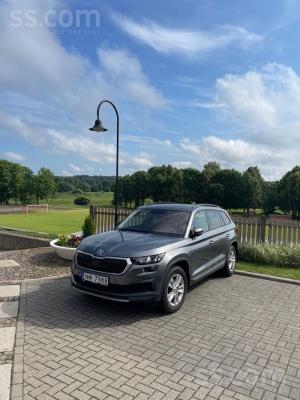 Серый Шкода Kodiaq 2023 в Рига, объемом двигателя 1.50 л и пробегом 31 тыс. км за 30900 €, фото  на AUTOMOTO.COM.LV
