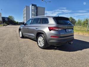 Pelēks Skoda Kodiaq 2023 Viļņa, ar dzinēja tilpumu 1.50 L un nobraukumu 73 tūkst. km par 28200 €, foto 5 vietnē AUTOMOTO.COM.LV
