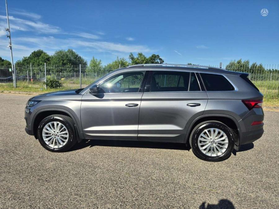 Pelēks Skoda Kodiaq 2023 Viļņa, ar dzinēja tilpumu 1.50 L un nobraukumu 73 tūkst. km par 28200 €, foto 7 vietnē AUTOMOTO.COM.LV