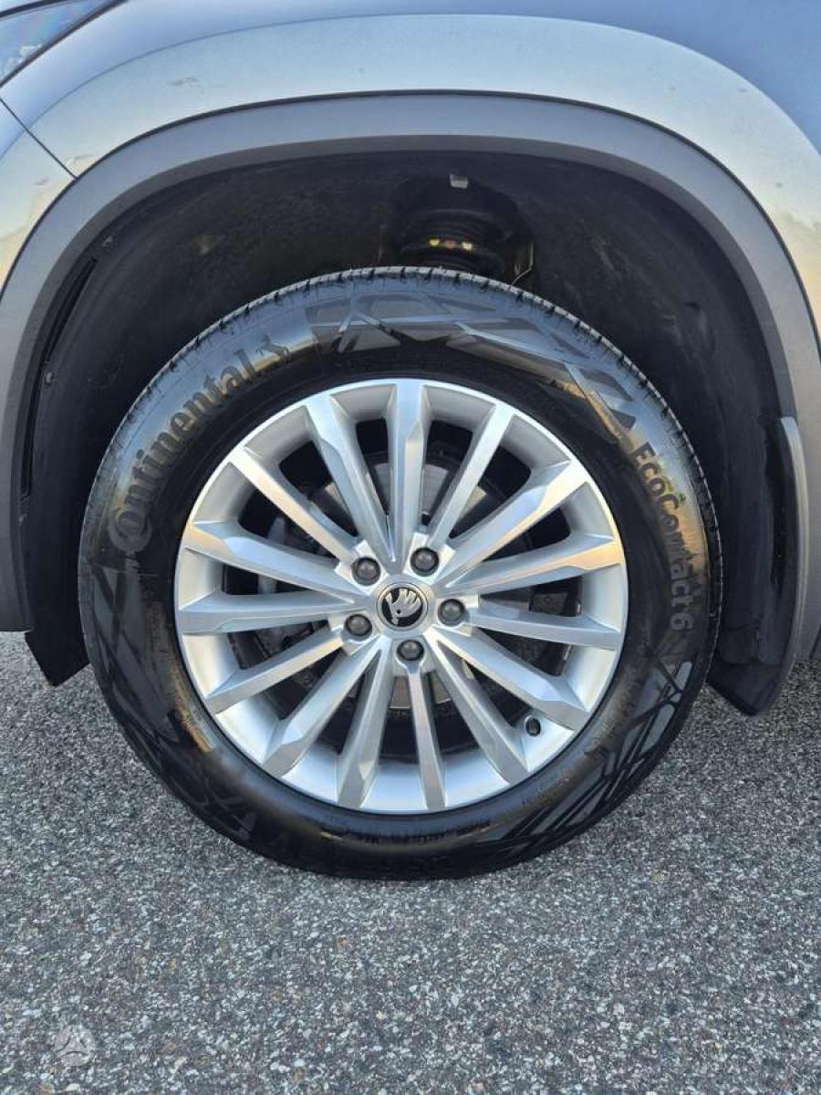 Pelēks Skoda Kodiaq 2023 Viļņa, ar dzinēja tilpumu 1.50 L un nobraukumu 73 tūkst. km par 28200 €, foto 8 vietnē AUTOMOTO.COM.LV