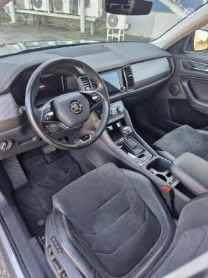 Pelēks Skoda Kodiaq 2023 Viļņa, ar dzinēja tilpumu 1.50 L un nobraukumu 73 tūkst. km par 28200 €, foto 10 vietnē AUTOMOTO.COM.LV