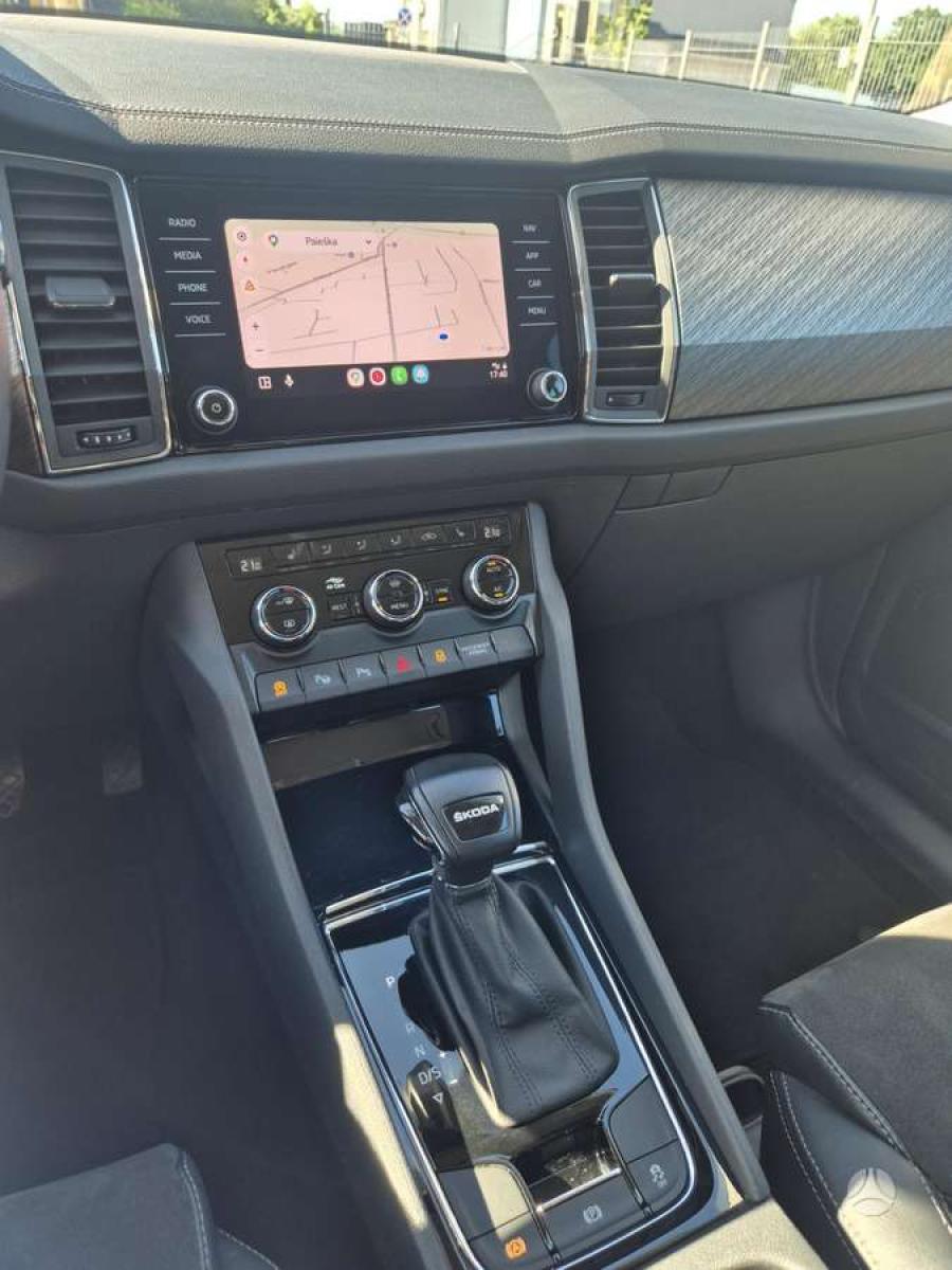 Pelēks Skoda Kodiaq 2023 Viļņa, ar dzinēja tilpumu 1.50 L un nobraukumu 73 tūkst. km par 28200 €, foto 11 vietnē AUTOMOTO.COM.LV