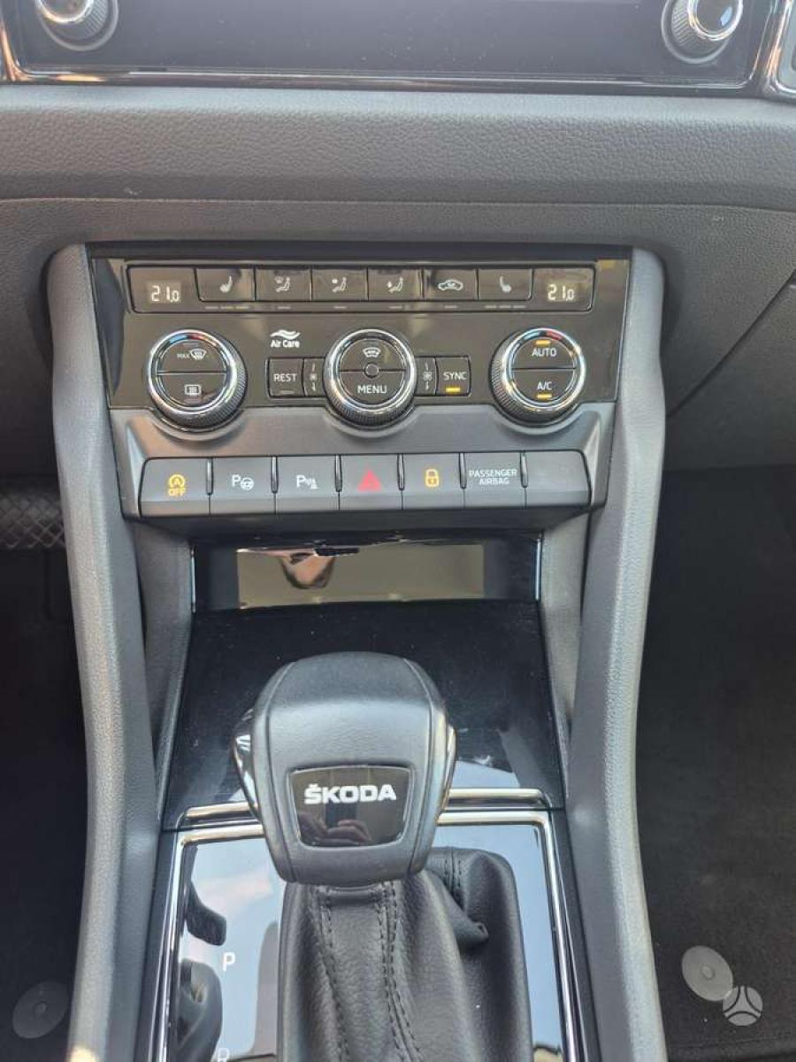 Pelēks Skoda Kodiaq 2023 Viļņa, ar dzinēja tilpumu 1.50 L un nobraukumu 73 tūkst. km par 28200 €, foto 13 vietnē AUTOMOTO.COM.LV
