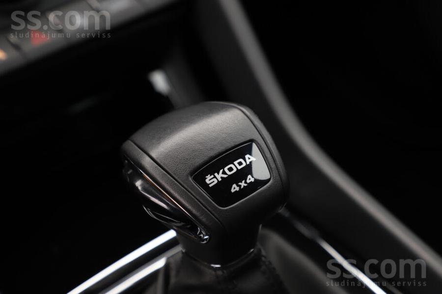 Pelēks Skoda Kodiaq 2023 Tukums, ar dzinēja tilpumu 2.00 L un nobraukumu 214 tūkst. km par 23500 €, foto 16 vietnē AUTOMOTO.COM.LV