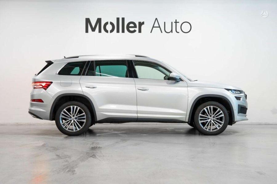Серый Шкода Kodiaq 2023 в Вильнюс, объемом двигателя 2.00 л и пробегом 153 тыс. км за 30900 €, фото 5 на AUTOMOTO.COM.LV