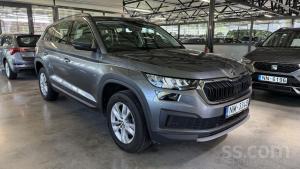 Pelēks Skoda Kodiaq 2023 Rīga, ar dzinēja tilpumu 2.00 L un nobraukumu 78 tūkst. km par 27500 €, foto 7 vietnē AUTOMOTO.COM.LV
