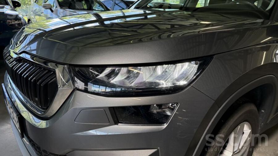 Pelēks Skoda Kodiaq 2023 Rīga, ar dzinēja tilpumu 2.00 L un nobraukumu 78 tūkst. km par 27500 €, foto 9 vietnē AUTOMOTO.COM.LV