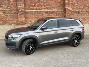 Pelēks Skoda Kodiaq 2023 Rīga, ar dzinēja tilpumu 1.50 L un nobraukumu 72 tūkst. km par 25900 €, foto 3 vietnē AUTOMOTO.COM.LV