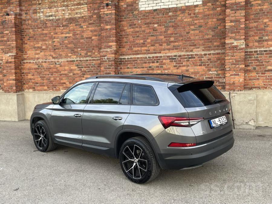Pelēks Skoda Kodiaq 2023 Rīga, ar dzinēja tilpumu 1.50 L un nobraukumu 72 tūkst. km par 25900 €, foto 8 vietnē AUTOMOTO.COM.LV