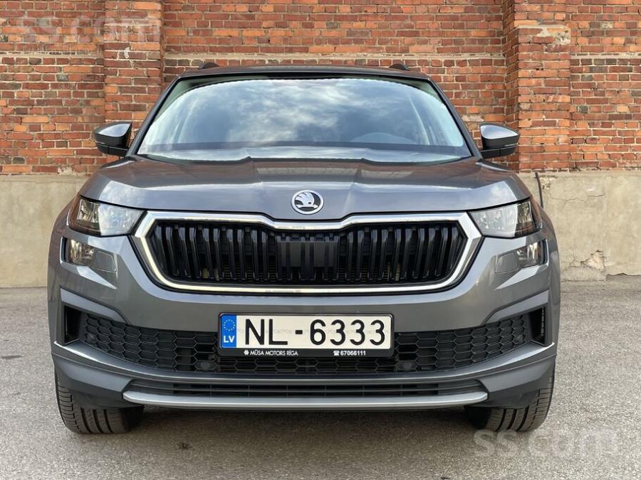 Pelēks Skoda Kodiaq 2023 Rīga, ar dzinēja tilpumu 1.50 L un nobraukumu 72 tūkst. km par 25900 €, foto 10 vietnē AUTOMOTO.COM.LV