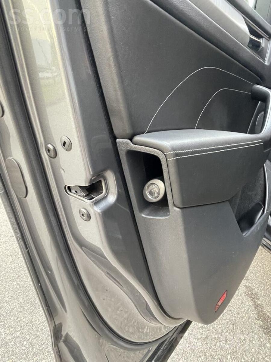 Pelēks Skoda Kodiaq 2023 Rīga, ar dzinēja tilpumu 1.50 L un nobraukumu 72 tūkst. km par 25900 €, foto 23 vietnē AUTOMOTO.COM.LV