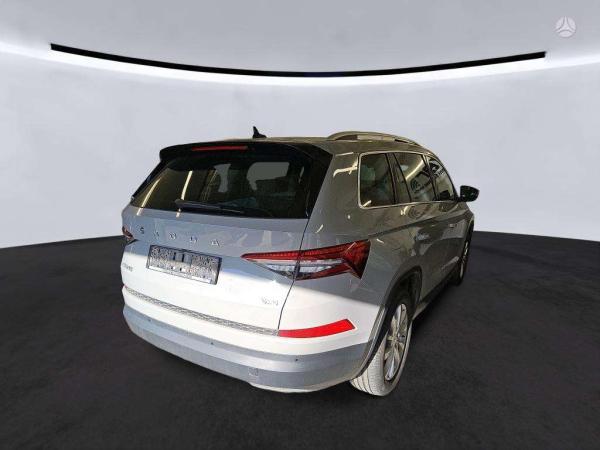 Grey Skoda Kodiaq 2023 in Kaunas, with an engine capacity of 1.97 L and mileage of 164 thousand km for 24999 €, photo 4 on AUTOMOTO.COM.LV