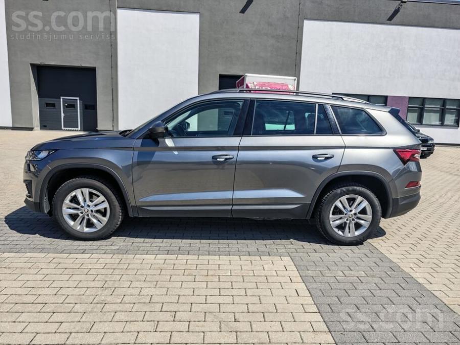 Серый Шкода Kodiaq 2023 в Рига, объемом двигателя 2.00 л и пробегом 117 тыс. км за 24500 €, фото 3 на AUTOMOTO.COM.LV