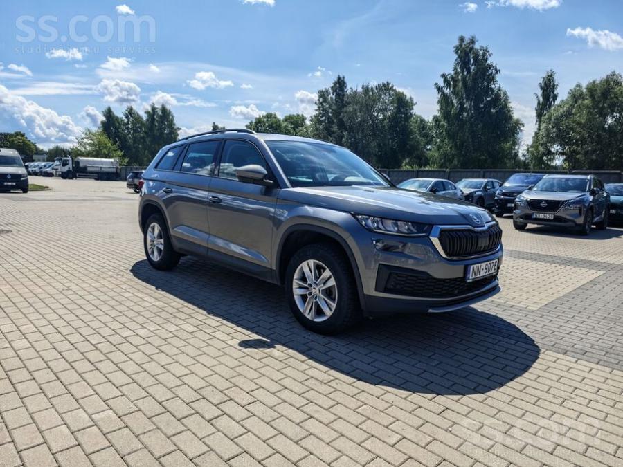 Серый Шкода Kodiaq 2023 в Рига, объемом двигателя 2.00 л и пробегом 117 тыс. км за 24500 €, фото 8 на AUTOMOTO.COM.LV
