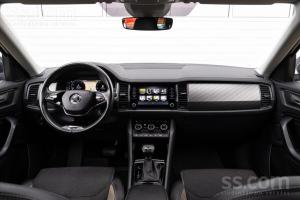 Pelēks Skoda Kodiaq 2023 Rīga, ar dzinēja tilpumu 2.00 L un nobraukumu 149 tūkst. km par 29950 €, foto 10 vietnē AUTOMOTO.COM.LV