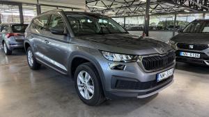 Grey Skoda Kodiaq 2023 in Riga, with an engine capacity of 2.00 L and mileage of 78 thousand km for 2750000 €, photo 6 on AUTOMOTO.COM.LV