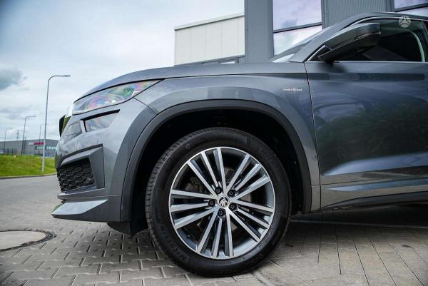 Pelēks Skoda Kodiaq 2023 Kauņa, ar dzinēja tilpumu 1.97 L un nobraukumu 229 tūkst. km par 24950 €, foto 6 vietnē AUTOMOTO.COM.LV